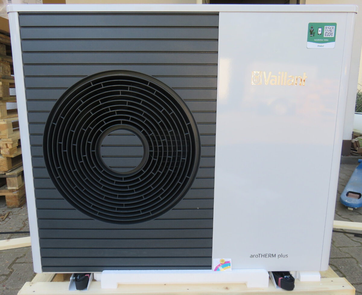 Vaillant Wärmepumpe (Luft/Wasser) VWL 75/6 aroTHERM plus Heizungswärm, 6.599,90