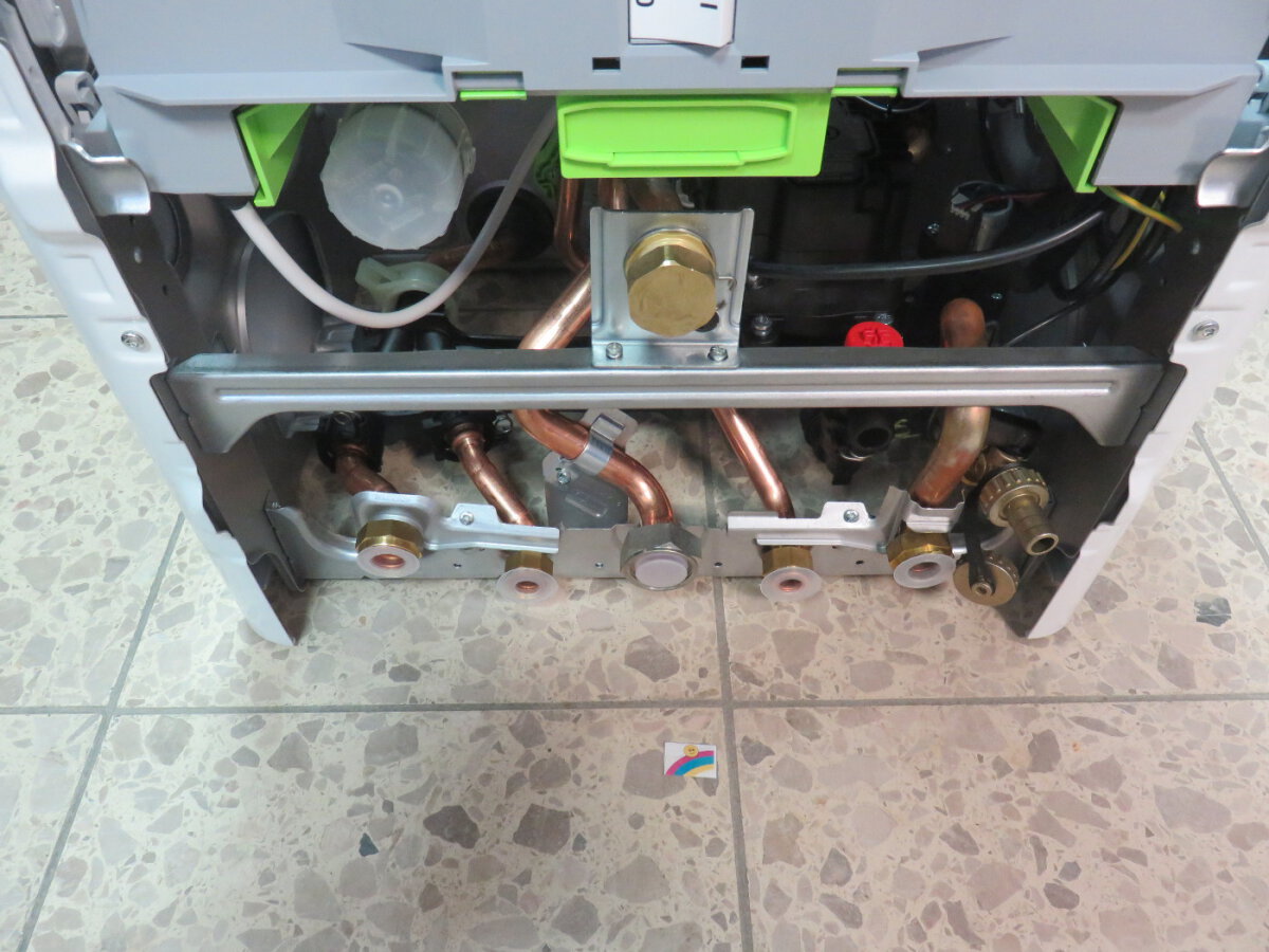 Bosch GC5300iW 20/24 C 23 Kombigerät Gas Brennwertgerät Wandhängend, 2. ...