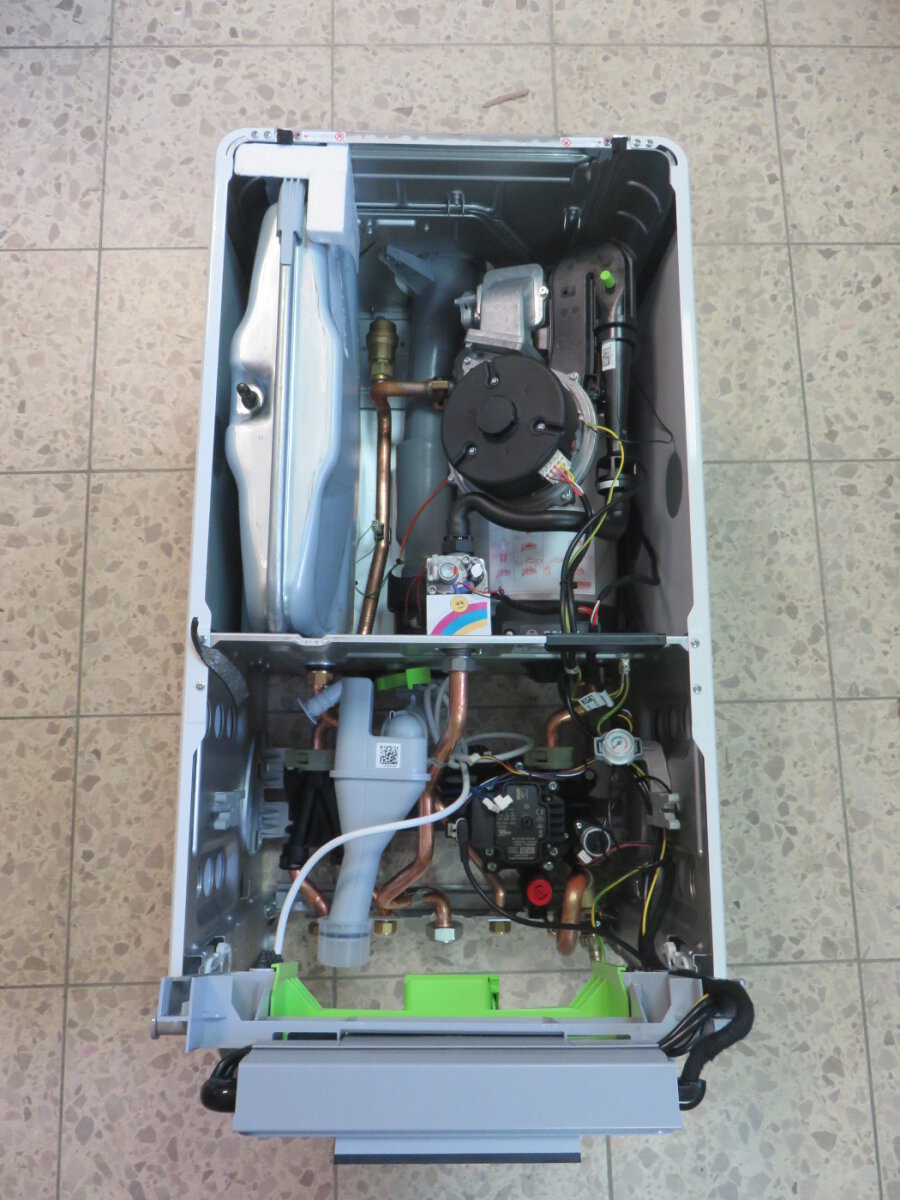 Bosch GC5800iW 24 P 23 Gas Brennwertgerät wandhängend inkl. Regelung ...