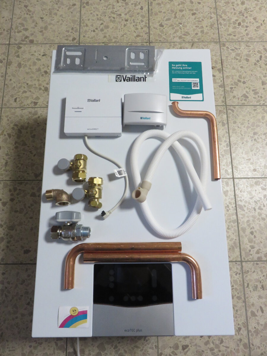 Vaillant ecoTEC plus VC 25CS/1-5 Gas Wandheizgerät Brennwert VRC 710 ...